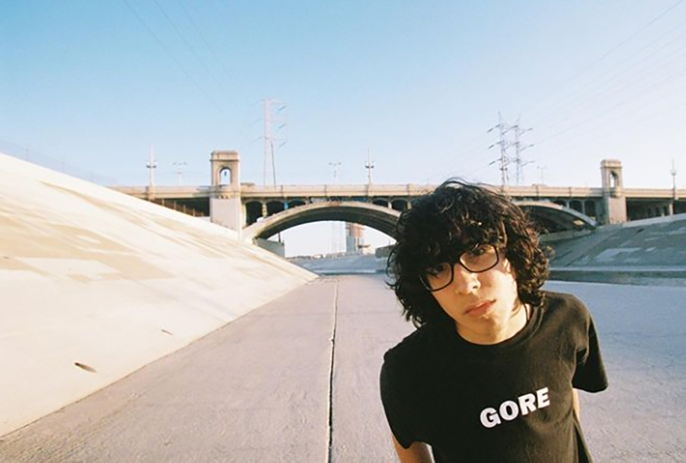 Riovaz Kanni Waiting AlonE