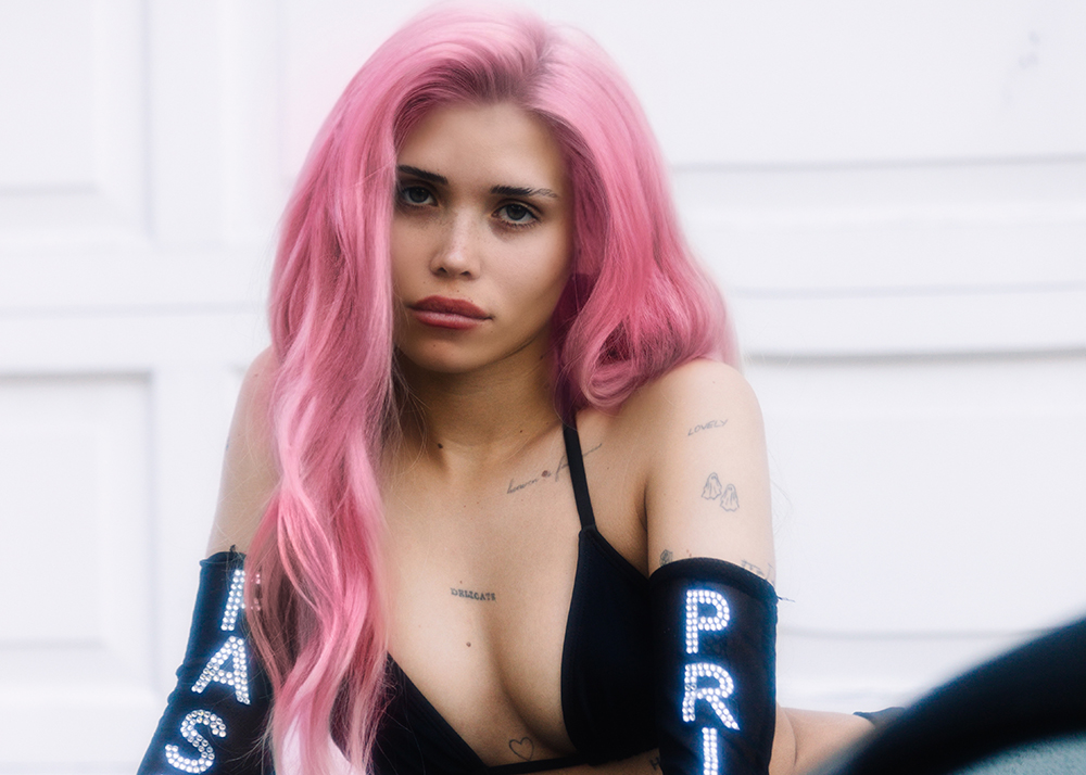 Nessa Barrett PASSENGER PRINCESS