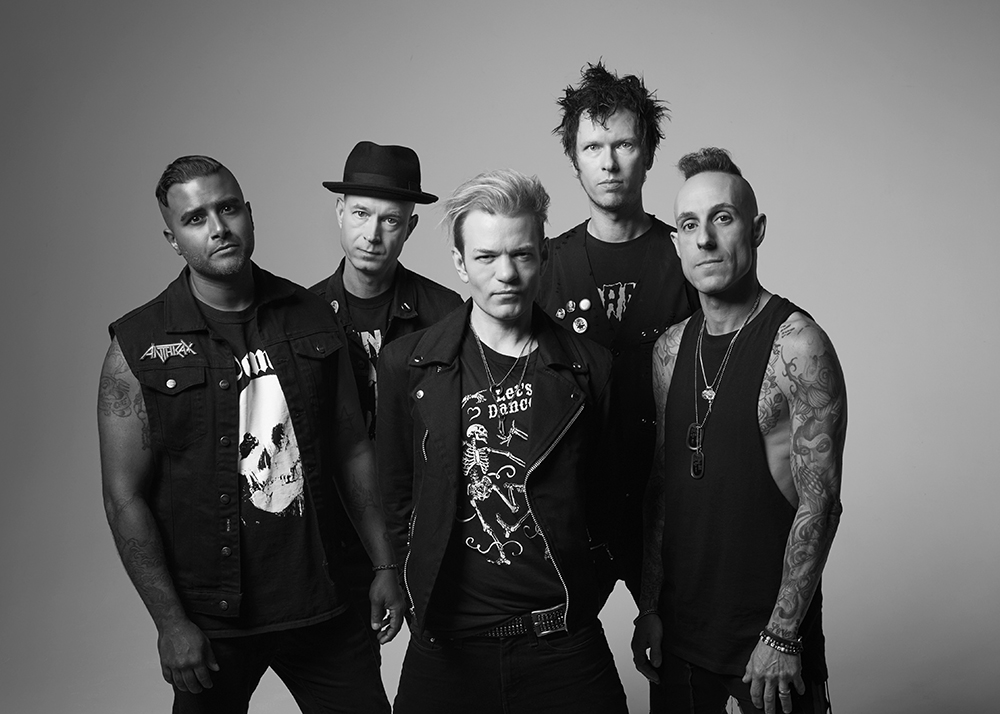 Sum 41 Radio Silence Video