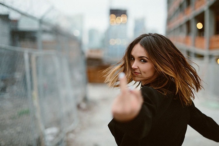 INTERVIEW: Get To Know Fearless Singer-Songwriter Liz Huett