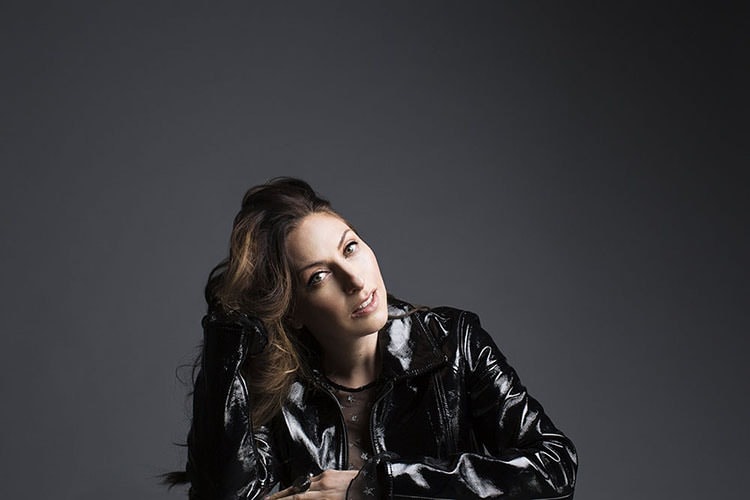 INTERVIEW: Tara Macri Talks About Her Uplifting Single, "Meet Me On ...